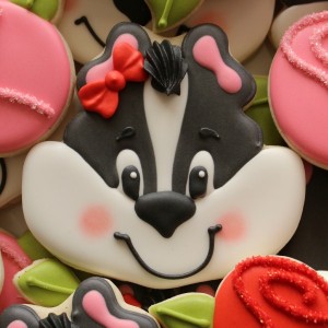 Skunk Face Cookies - The Sweet Adventures of Sugar Belle