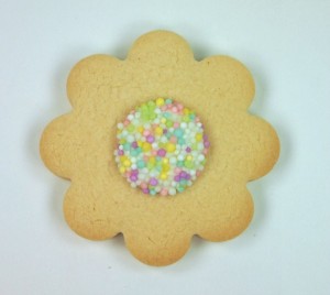 Bright and Pretty Daisy Cookies {Guest Post} - The Sweet Adventures of ...